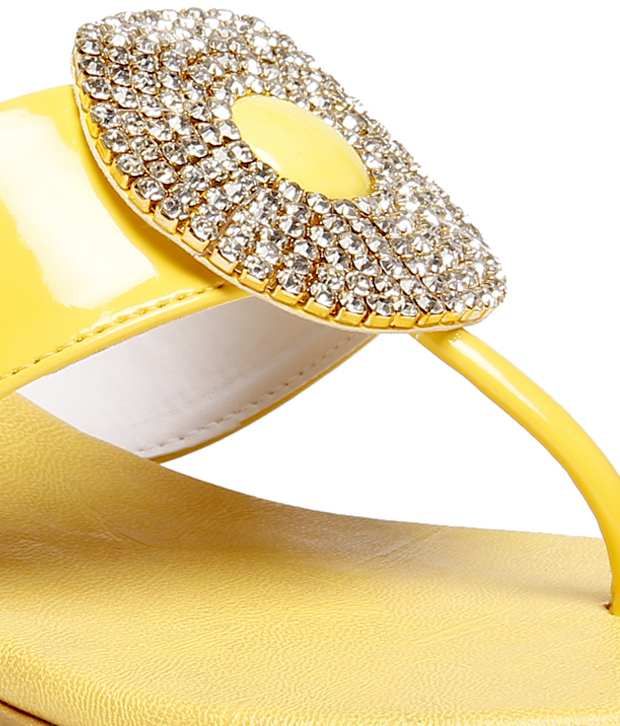 Star Beeez Striking Yellow Flats Price in India- Buy Star Beeez ...